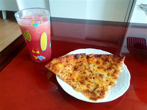 치즈 피자 And 수박주스