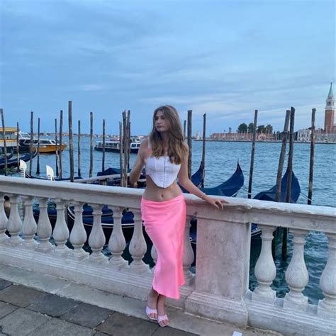 Isabelle Ormond Isabelle Ormond • Threads Say More