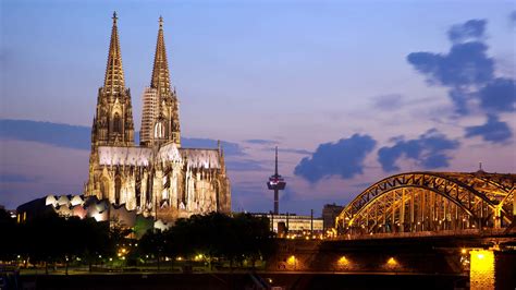 Download Cologne Cathedral Skyline Wallpaper