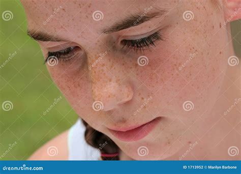 Visage Couvert De Taches De Rousseur Photo Stock Image Of Personne