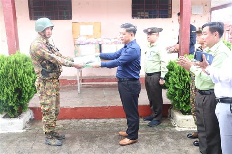 ကယားပြည်နယ်ဝန်ကြီးချုပ် ဦးဇော်မျိုးတင် ရှေ့တန