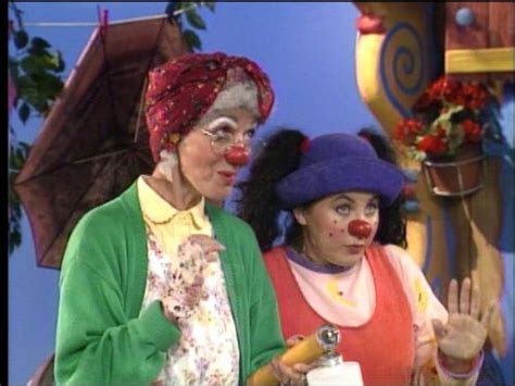 Tv Comparison Alyson Court Big Comfy Couch