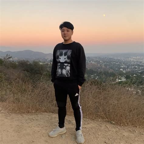 Victor Zhu Victorzhu • Threads Say More