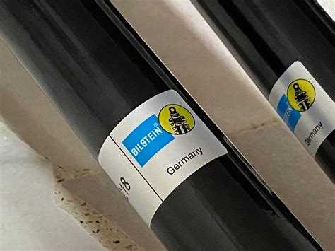 1 Set Genuine Original Bilstein B4 Rear Shock Absorber For W204 W176