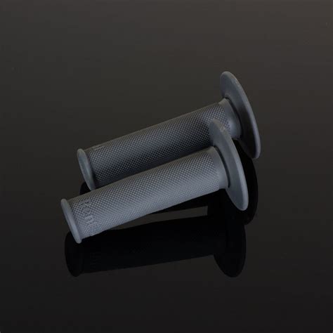 Renthal Medium Compound Diamond Grips Cms Motorcycles