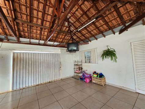 Correta Imóveis Casa Residencial Água Branca I Araçatuba R 250