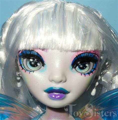 Shadow High Costume Ball Eliza Mcfee Doll Toy Sisters