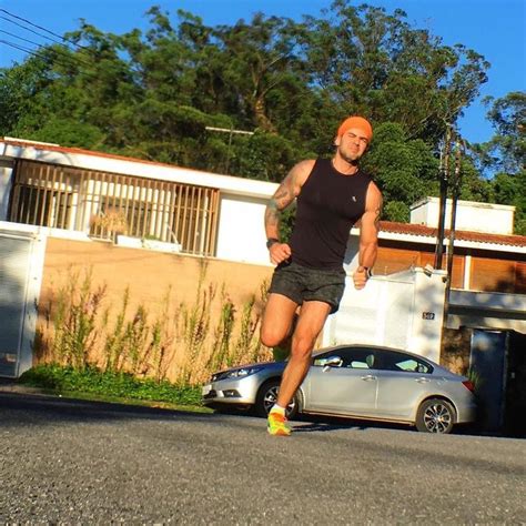 Que Dia Perfeito Pra Começar Com Um Treino De Corrida Hoje O Treino Foi Intervalado Intensivo