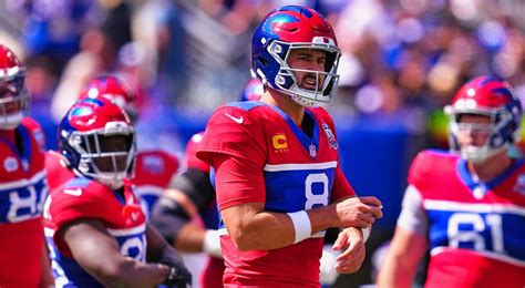 Photo New York Giants Throwback Uniforms Had One Player Looking Like