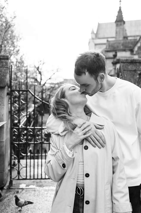 Couples Photoshoot In Borough Radical Nuance