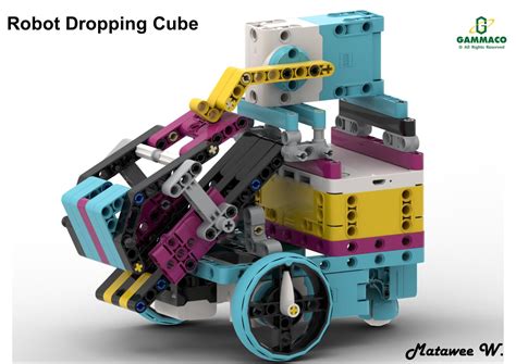 Lego Education Make It Up Robot Dropping Cube