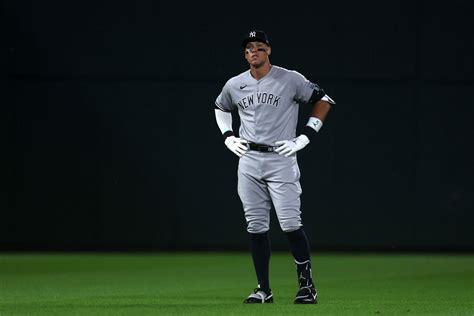 Embarrassed By Jordan Fans Aaron Judge Doubles Down On Bubble Gum
