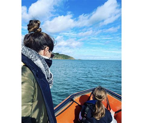 Photo Emeric Lamour Est Dans Le Pré Partage Une Photo De Sa Compagne Anne Lise Complice