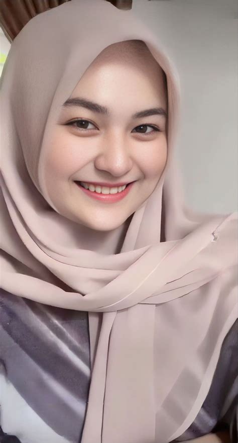 Pin oleh Key El Mysterio di Hijab Girl | Gaya hijab, Hijab, Jilbab cantik
