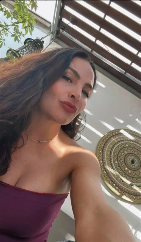 Fabiola Campomanes A Look At A Mexican Entertainer