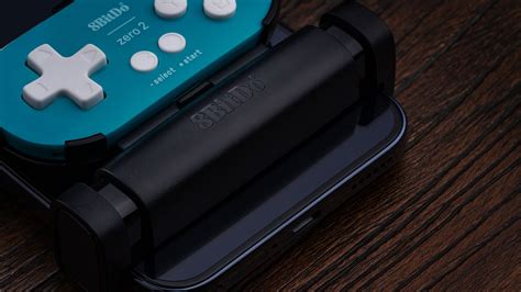 8bitdo Micro Zero 2 Clip Makes Gaming Much More Seamless