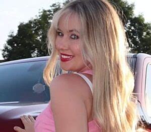 Kylie King Polnito Lico Gratis