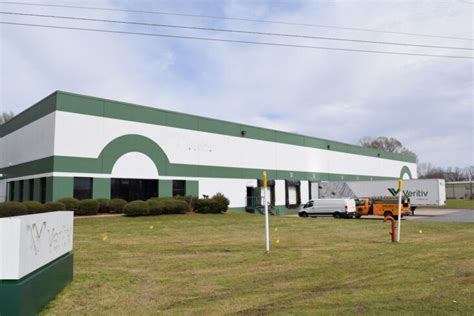 California Glass Distributor Leases 50000 Sf Near Port Of Little Rock