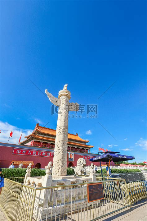 蓝天白云下的天安门华表摄影图高清摄影大图 千库网