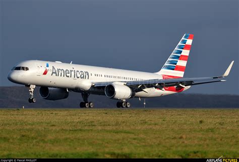 N185an Boeing 757 200 Of American Airlines At Cdg Lfpg Aviation Photo