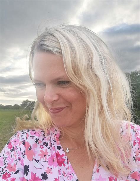 Helen Coston On Linkedin Freelancelife Freelancingtips Freelance