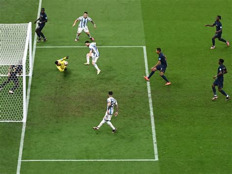 Amid Controversy Over Lionel Messis 2nd Goal In Fifa Wc Final Referee