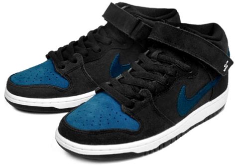 Nike Sb Dunk Mid Tag