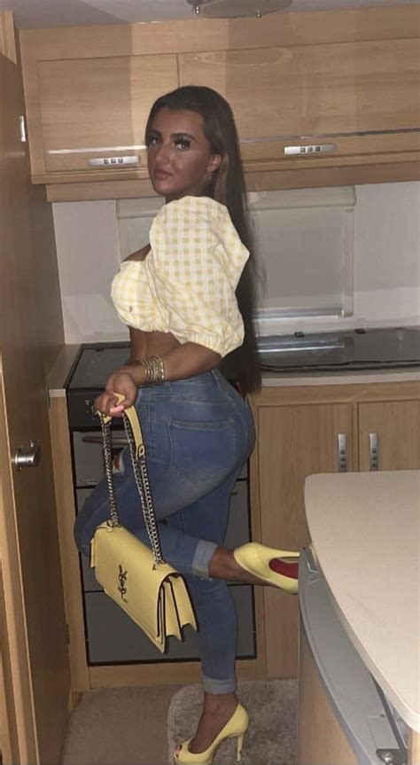 What Outfit You Want Her In 😉 R Hot Chavs