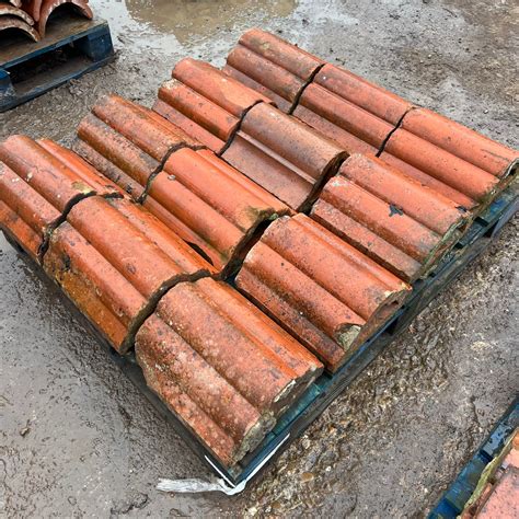 Reclaimed Terracotta Red Wall Coping Job Lot Reclaimed Brick Company