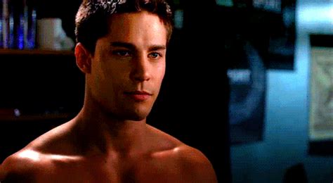 Cassandra July Glee Season 4  Wiffle