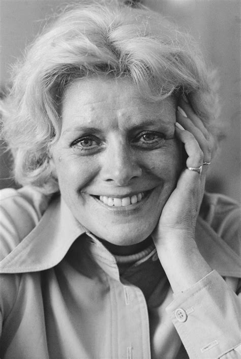 Rosemary Clooney Net Worth Wiki Age Weight And Height