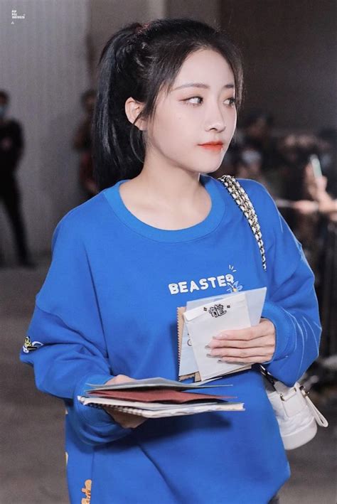 Pin By Your Mom On Yu Yan Fashion Beautiful Asian Beautiful