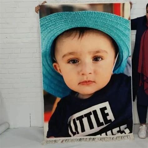 خرید و قیمت چاپ فرش سایز 100 در 150 با عکس دلخواه شما چهره پدر مادر