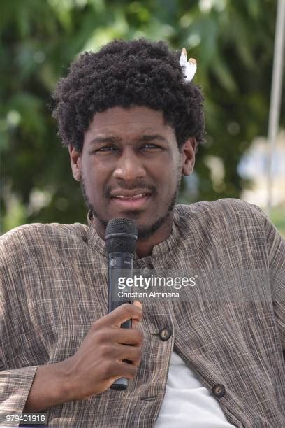 Labrinth Photos Photos And Premium High Res Pictures Getty Images