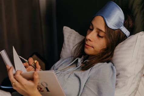 How A Sleep Diary Can Help Your Health Sleeping Institute