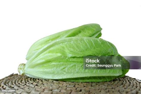 건강한 식단의 필수 야채로 사용되는 조리 재료 로메인과 프릴아이스 가까운에 대한 스톡 사진 및 기타 이미지 가까운 건강한