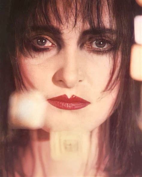 Siouxsie Siouxsie Sioux Yellow Makeup Portrait Inspiration