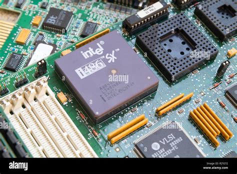 Intel Microprocessor Stock Photos Intel Microprocessor Stock Images Alamy