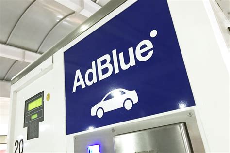 AdBlue richtig nachfüllen | ADAC