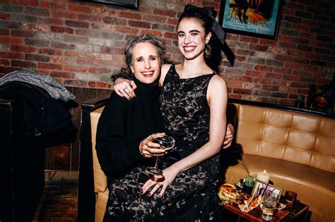 Margaret Qualley A Le Talent De Sa Maman Andie Macdowell Tribune De