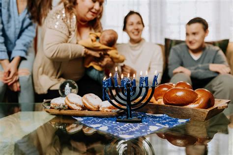 Lista De Alimentos Para Hanukkah Celebre O Hanukkah Biblioteca