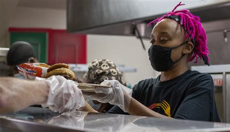 Chefs Serve More Than 100 Gourmet Meals At Long Beach Rescue Mission