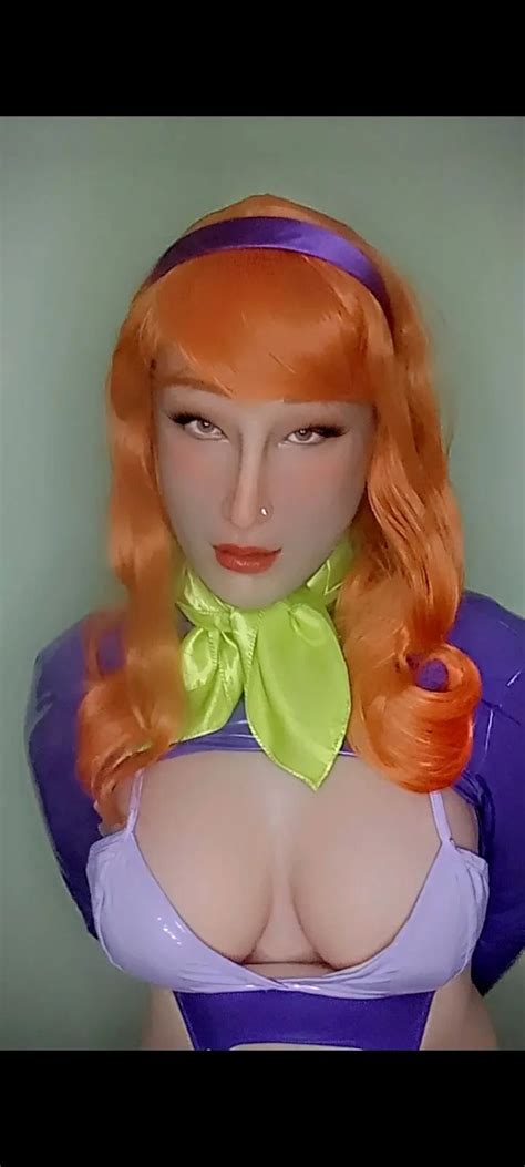 Daphne Blake Masking 23 Pics Xhamster