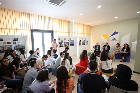 გიორგი ამილახვარი ქუთაისის საერთაშორისო უნივერსიტეტს ესტუმრა