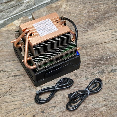 AMD Wraith Prism - KOMPLET, ZÁRUKA | Aukro