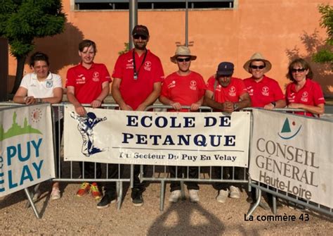 Pétanque Sport Adapté Lécole De Pétanque Du Puy Au Dessus Du Lot