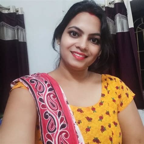 Piyali Chakraborty (@iam_piyali_chakraborty) • Threads, Say more