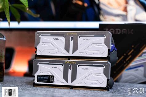 宇瞻 Zadak Spark Rgb Ddr5 7200上手实测 原创 新浪众测
