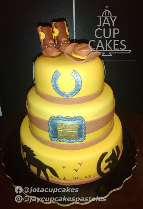 Pastel Ranchero De 3 Pisos Con Decoración Temática
