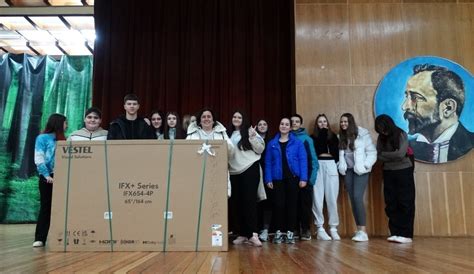 Езиковата гимназия в Правец избра своя клас №1 Правец Новини